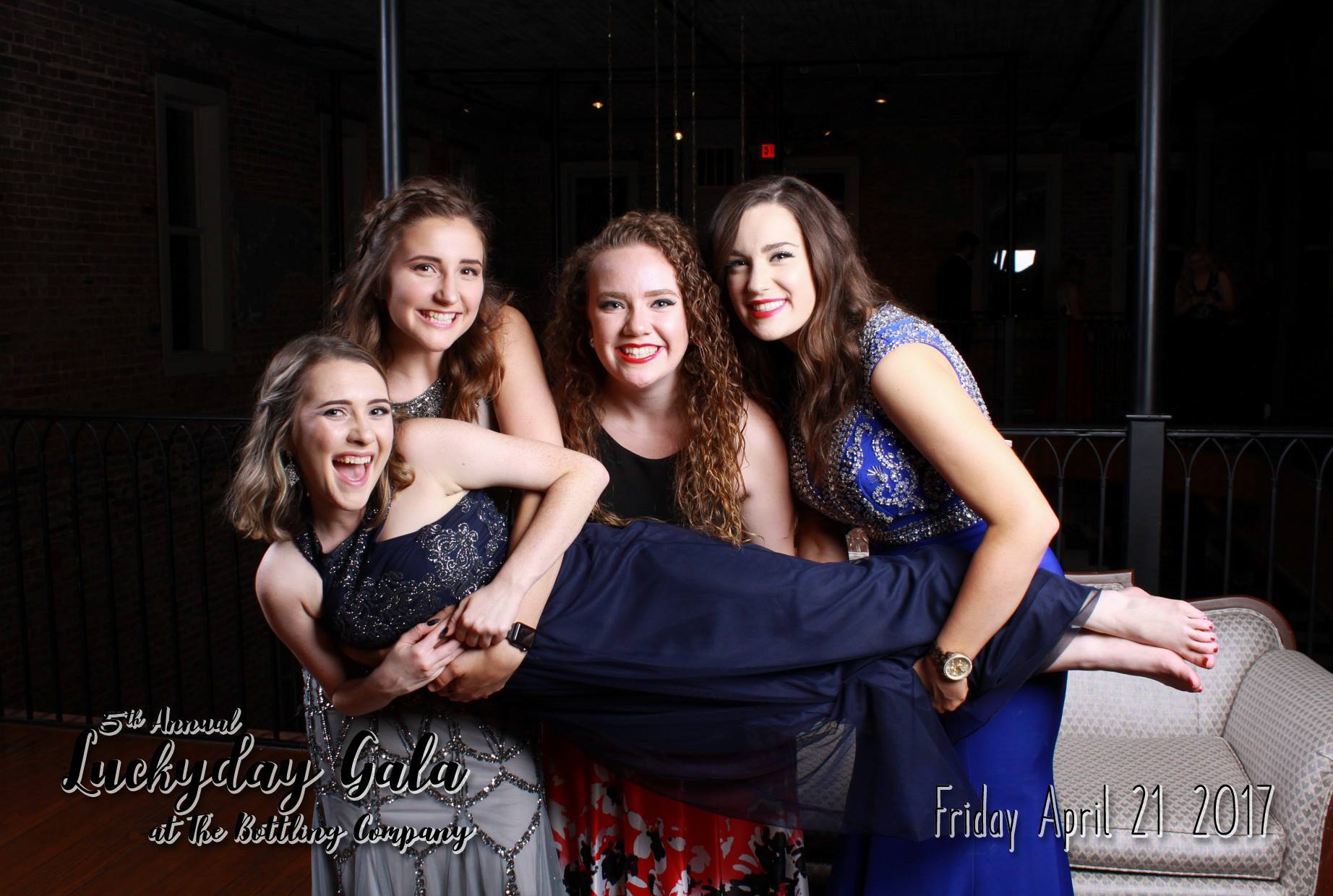 Snaparazzi ? Gulf Coast Photo Booth Rental Biloxi & Gulfport Mississippi